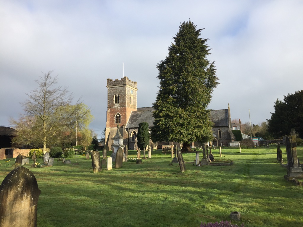 Church and churchyard – Nettlebed